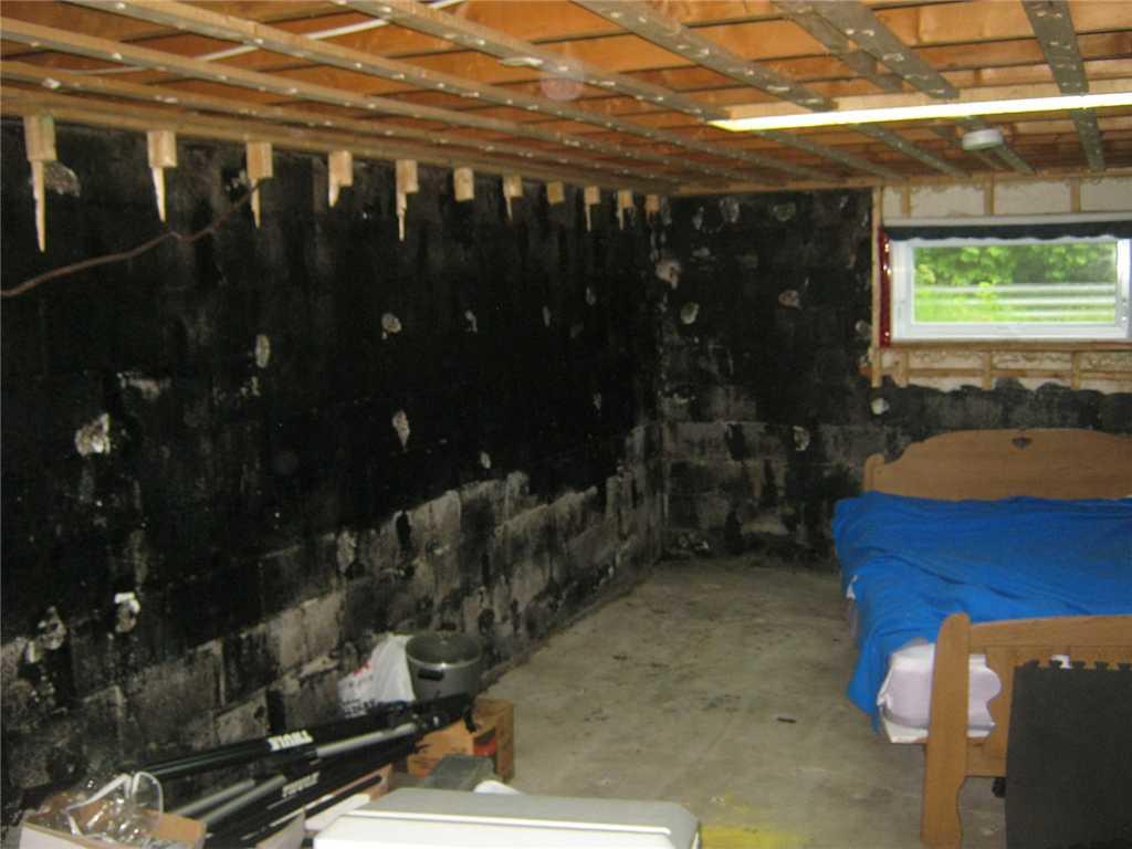 Systèmes Sous-sol Québec Before & After Photo Set - Un sous-sol bien ...