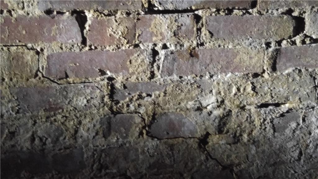 Foundation Repair - Stair Step Crack in Marion, IL Basement - Cracking ...