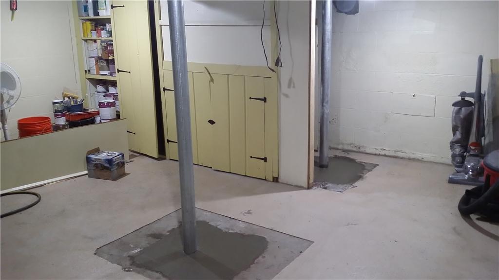 Foundation Repair - Sagging Beam In Basement Supported In East Lansing ...