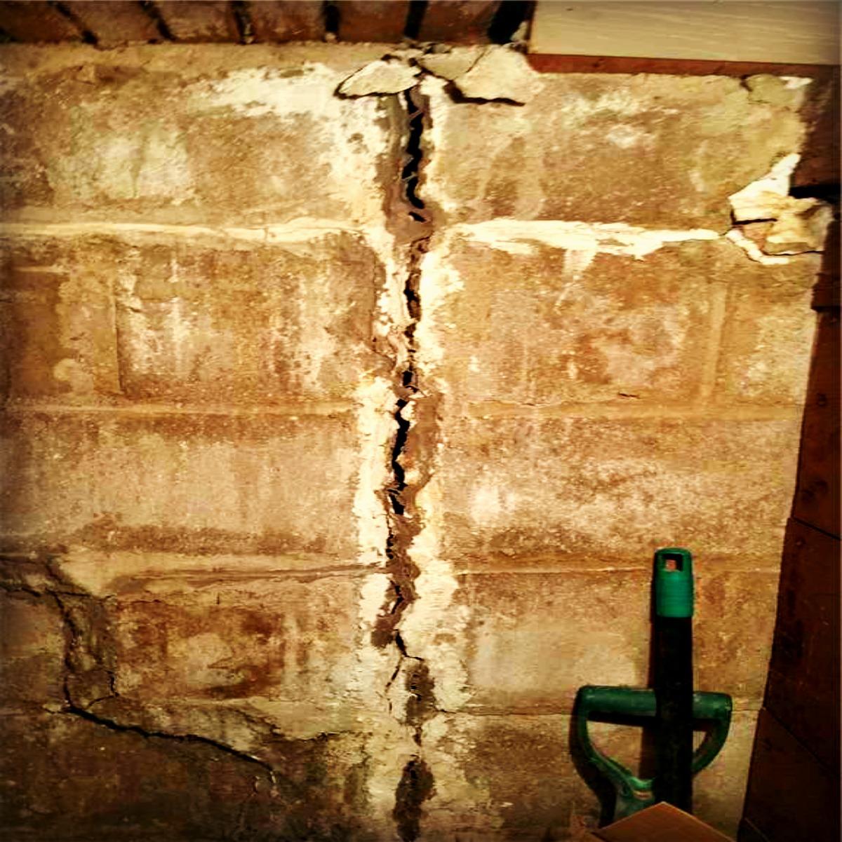 Foundation Repair - Foundation Repair on Minneapolis, MN Stucco Home ...