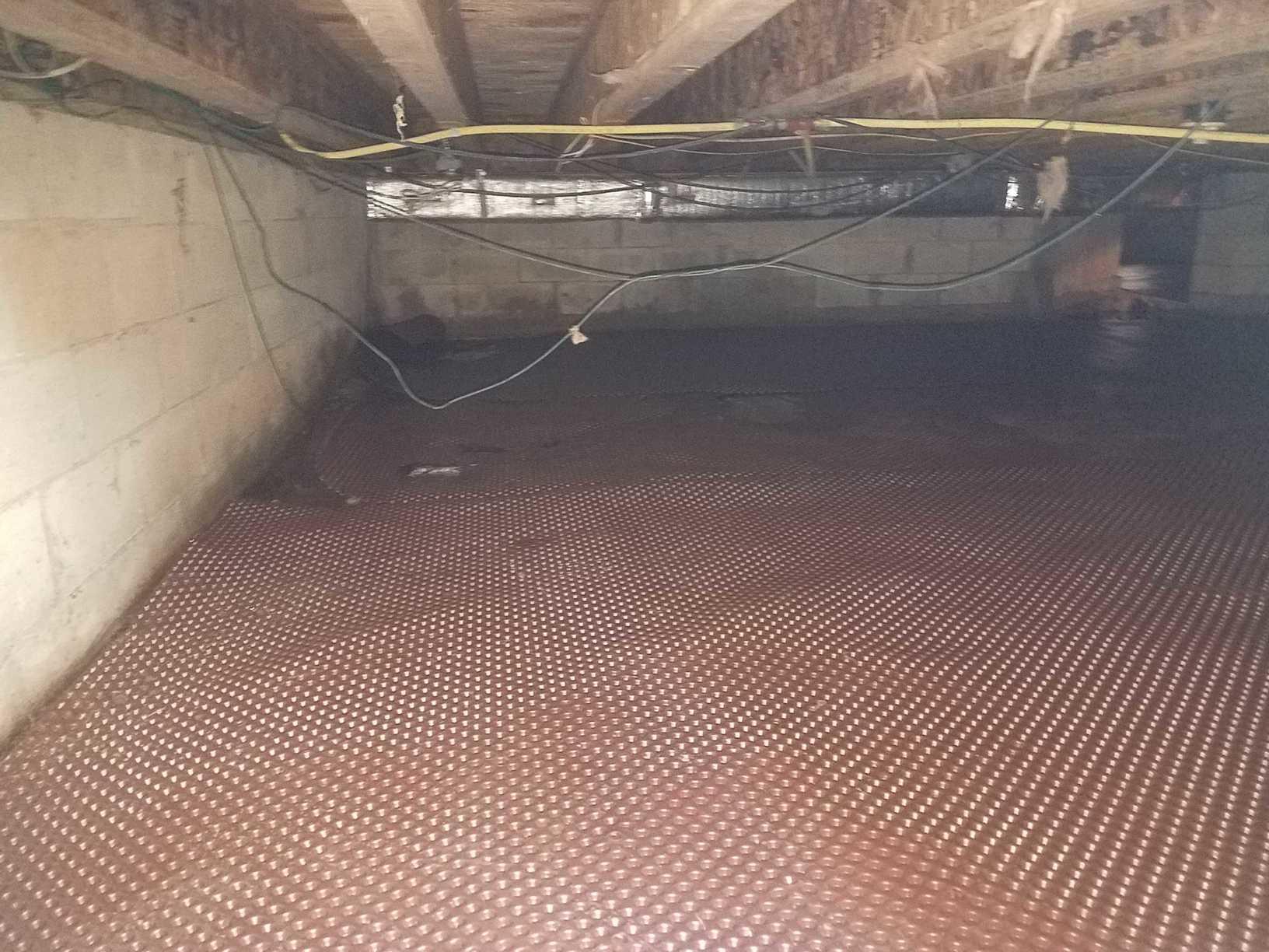 Crawl Space Encapsulation - Musty Crawl Space Transformation in ...