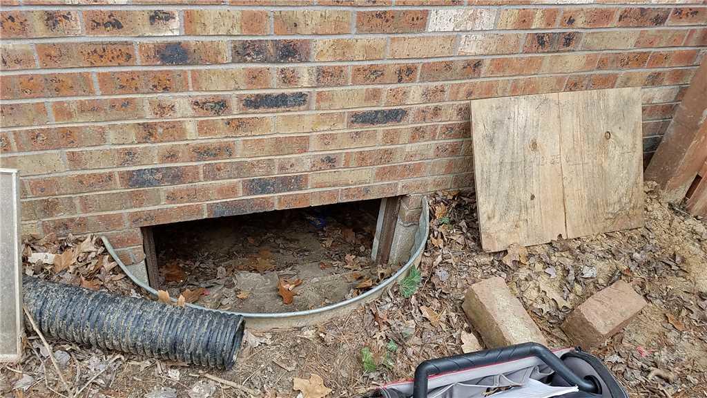 Crawl Space Repair - CleanSpace and EverLast in O'Fallon, IL - Window ...