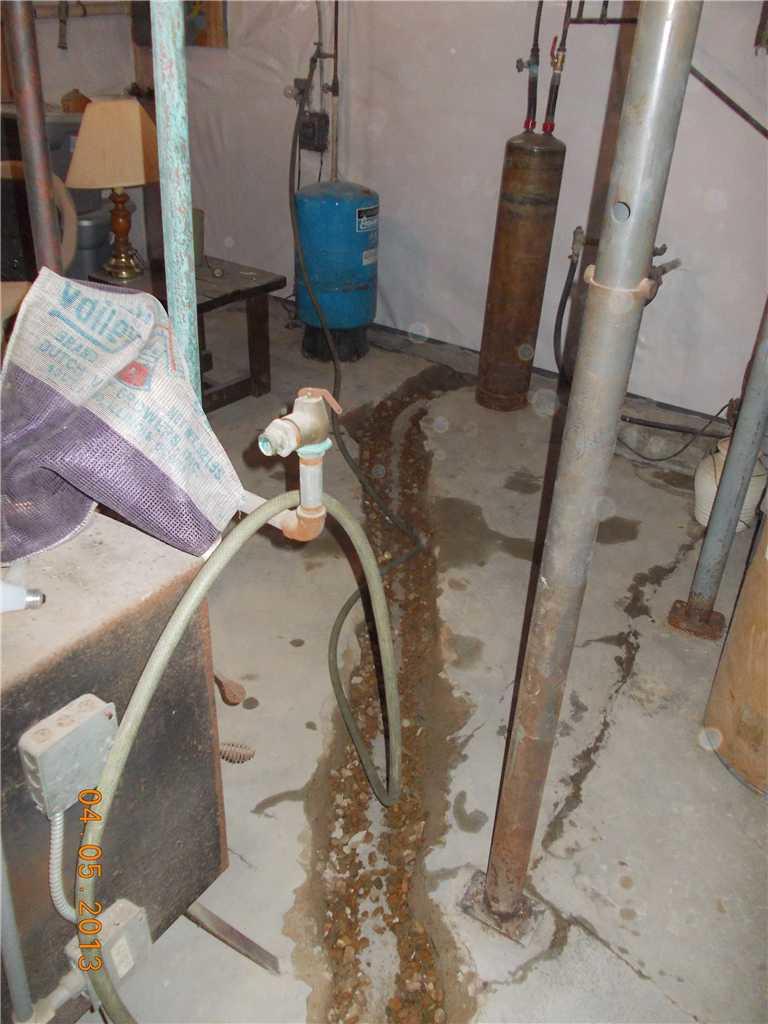 Basement Waterproofing - Waterproofing a Basement in Brownstown, IL ...