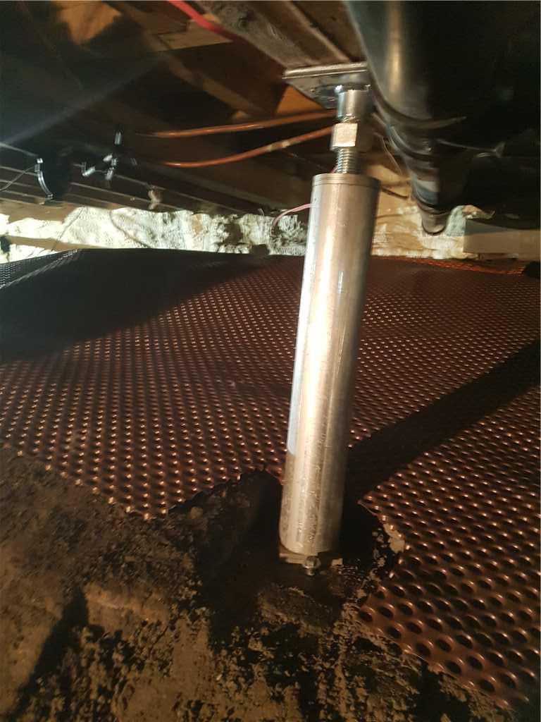 A crawl space encapsulated and stabilized in Gore, Qc - SmartJack ...