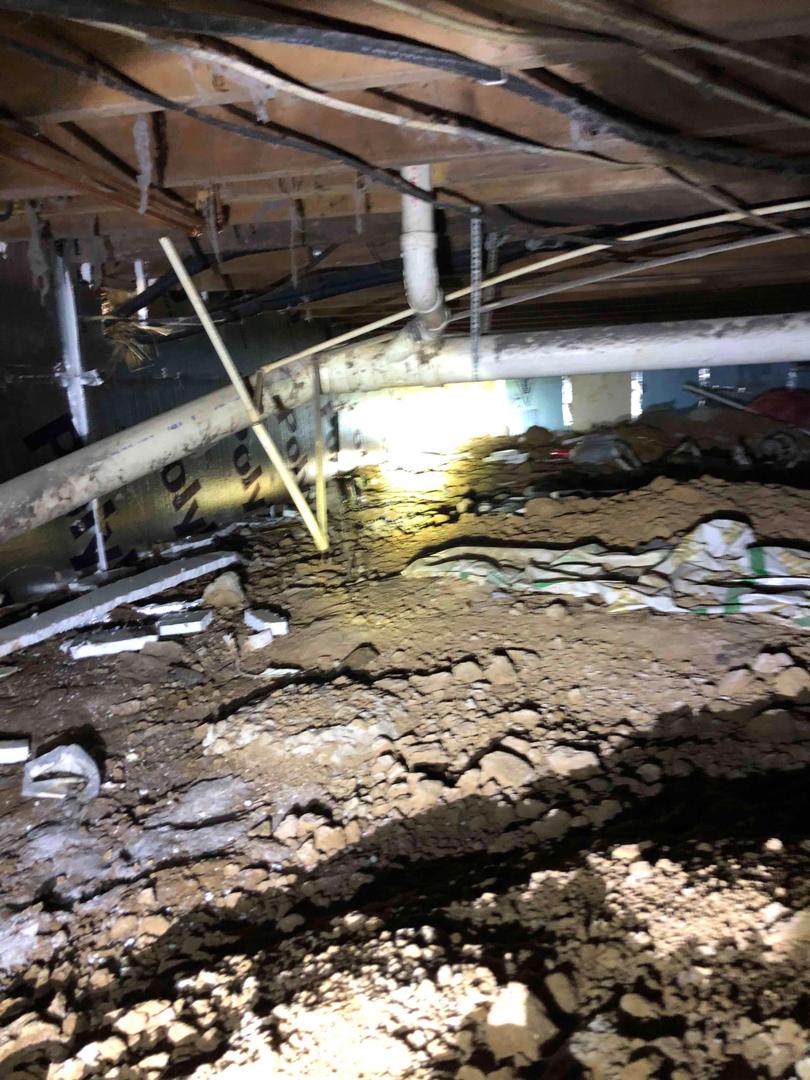 Crawl Space Repair - Encapsulating a Crawl Space with CleanSpace Liner ...