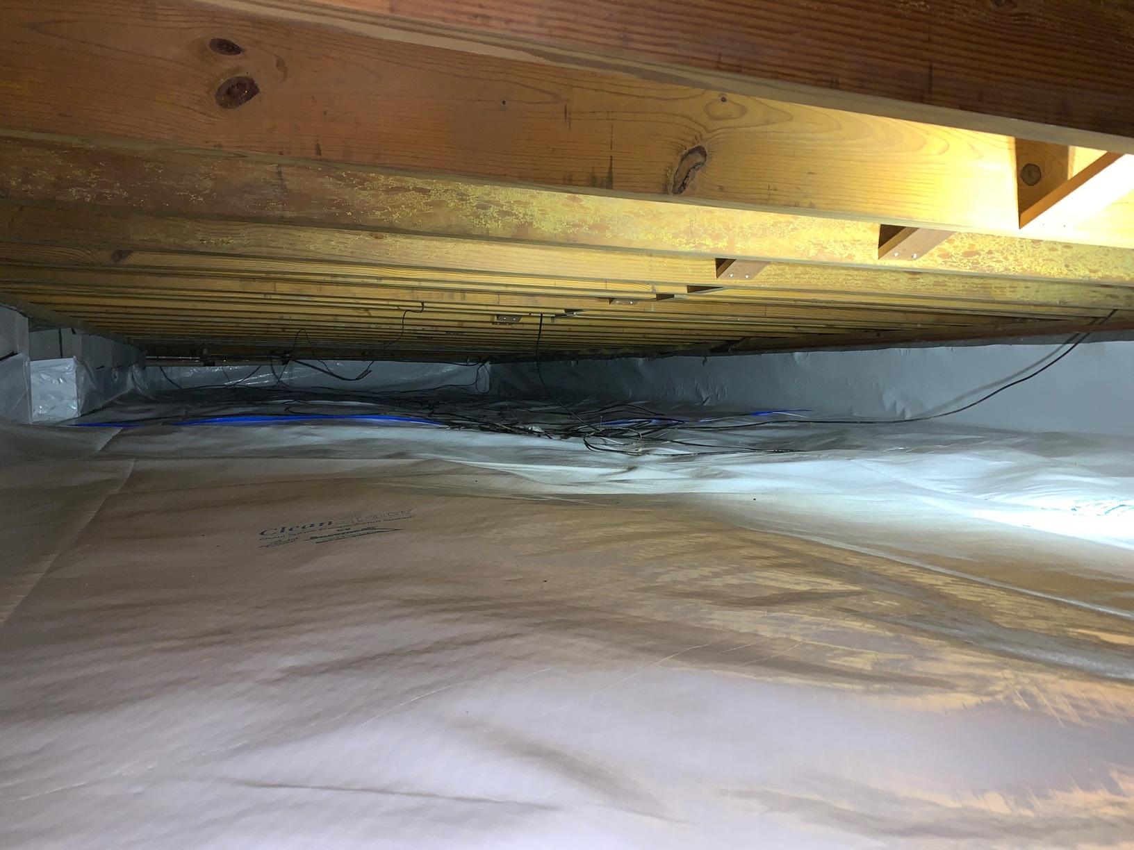 Crawl Space Repair - Transforming Newton, IL Crawl Space - CleanSpace Liner