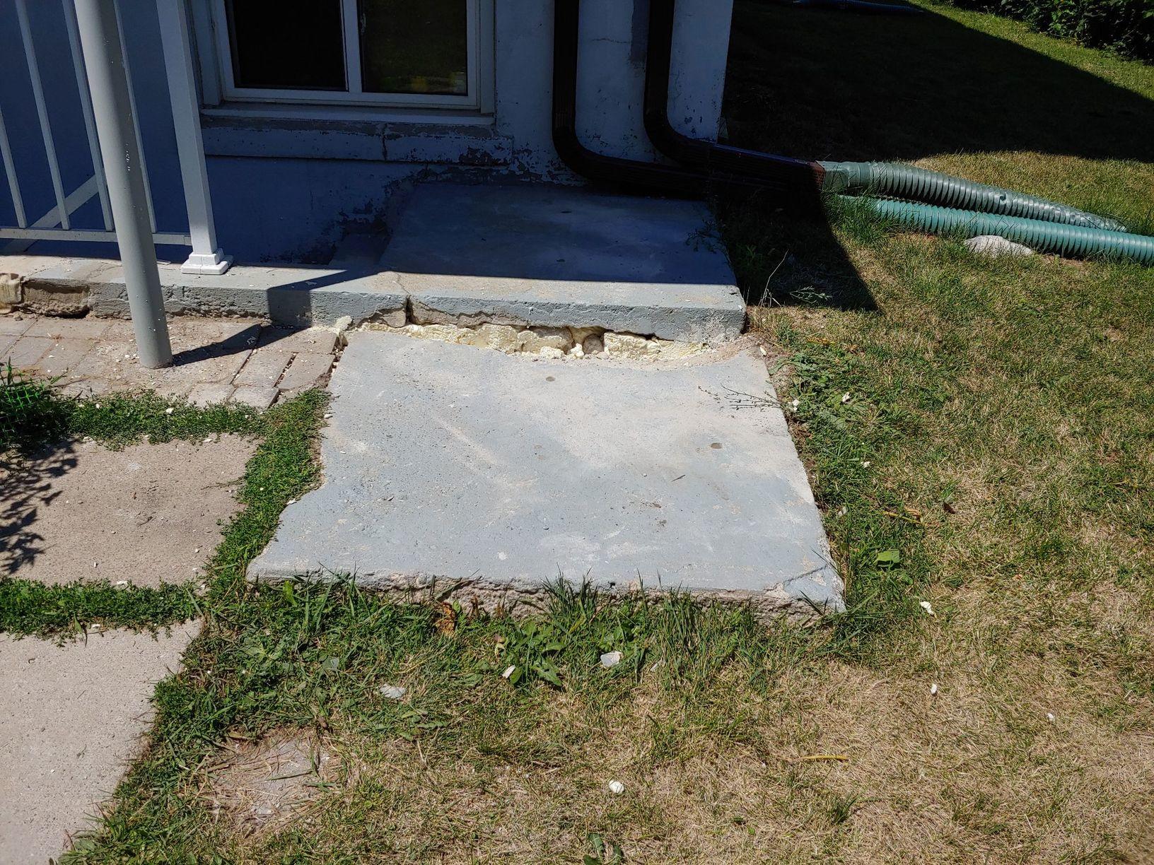 Residential - Dangerous Walkway Keeps Guests Away in Whitby, Ontario ...