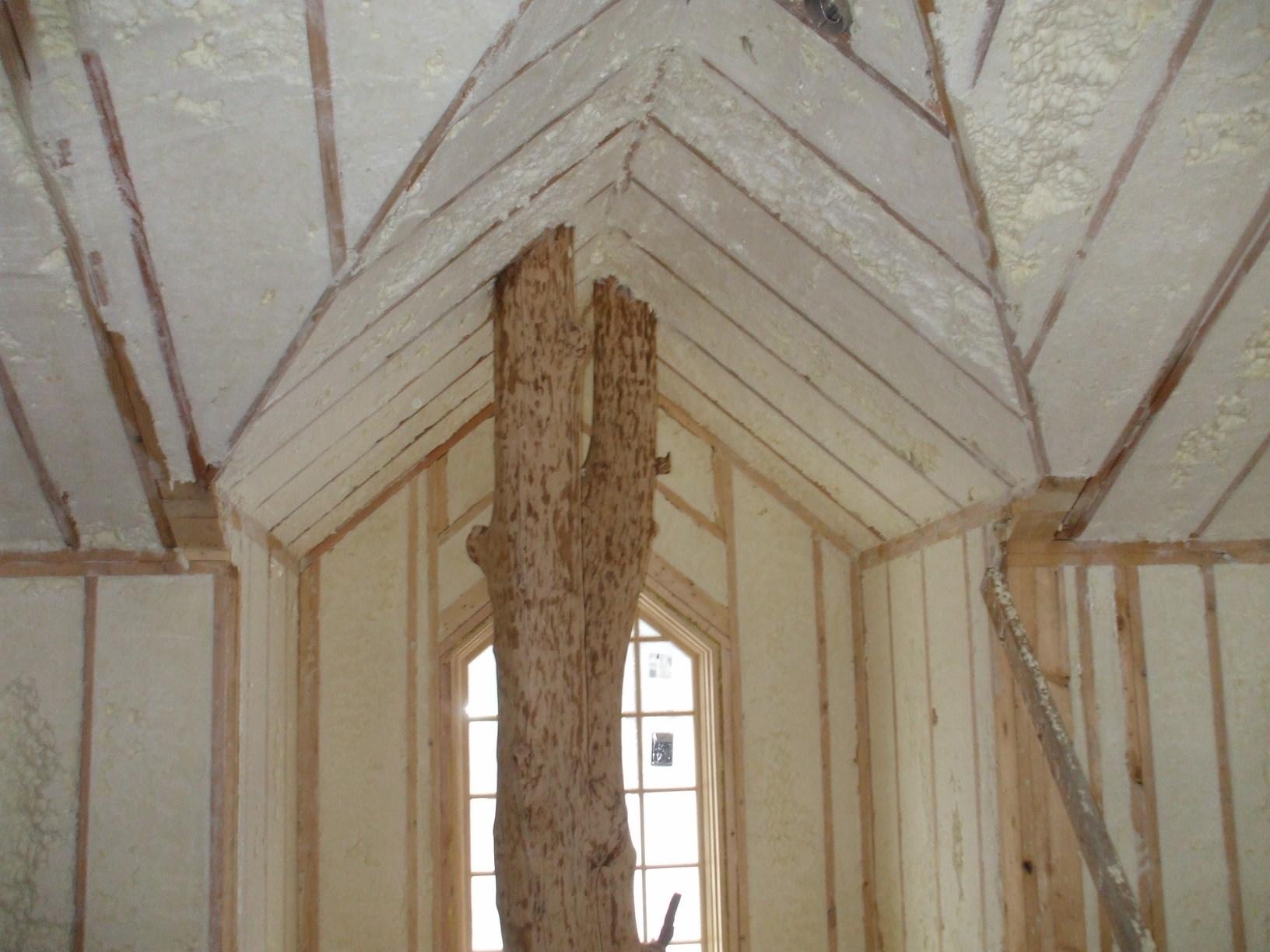 Builders and Remodelers - Timber frame home foam insulation - Detail work