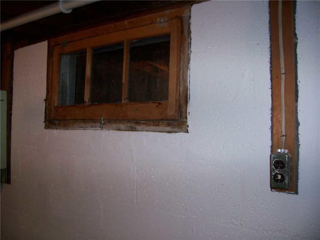 How To Fix Old Basement Windows - Openbasement
